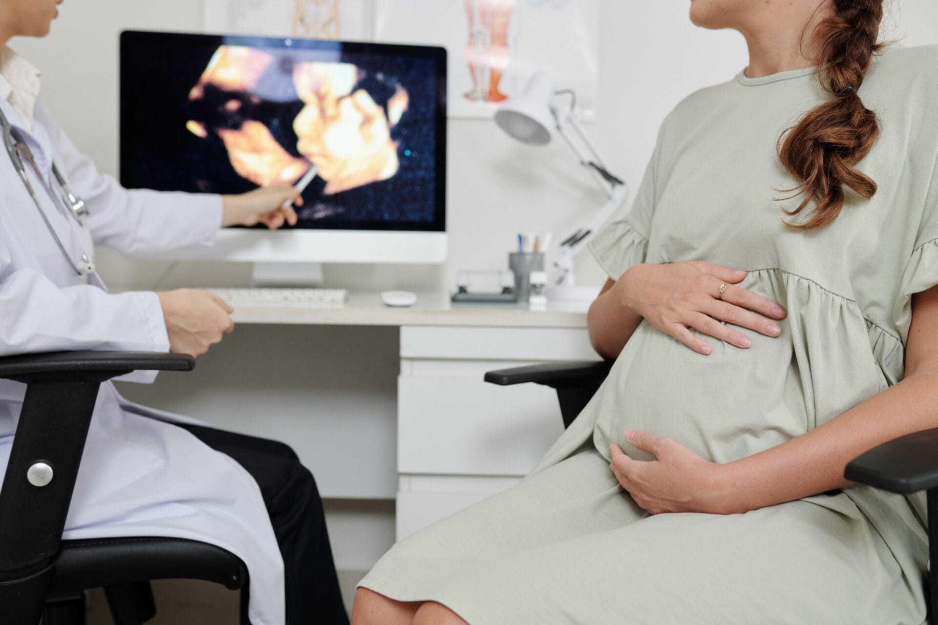 Difference Between Traditional Surrogacy & Gestational Surrogacy